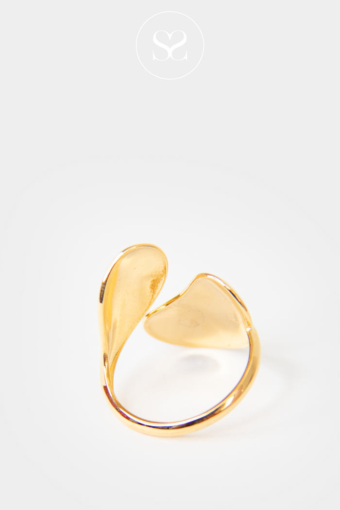 EMMY 05 GOLD CROSSOVER RING